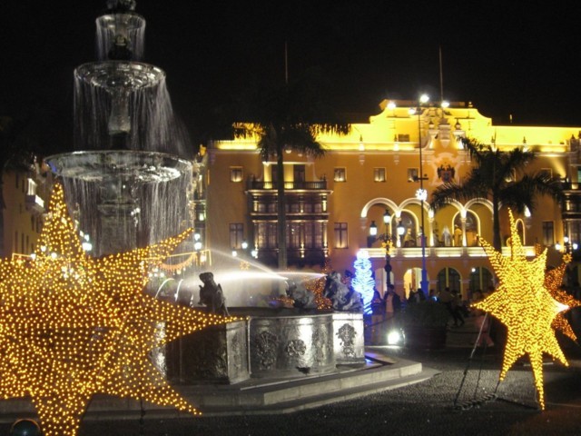 Celebrating Christmas Eve in Lima, Peru – Pirwa Hostels BLOG