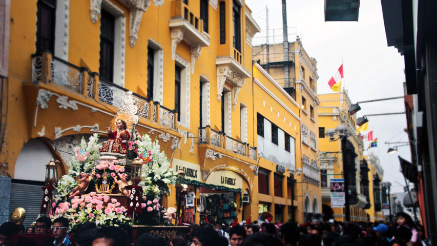 Celebrating Christmas Eve in Lima, Peru – Pirwa Hostels BLOG